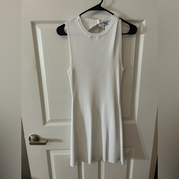 Zara | Dresses | White Zara Keyhole Back Mini Dress | Poshmark